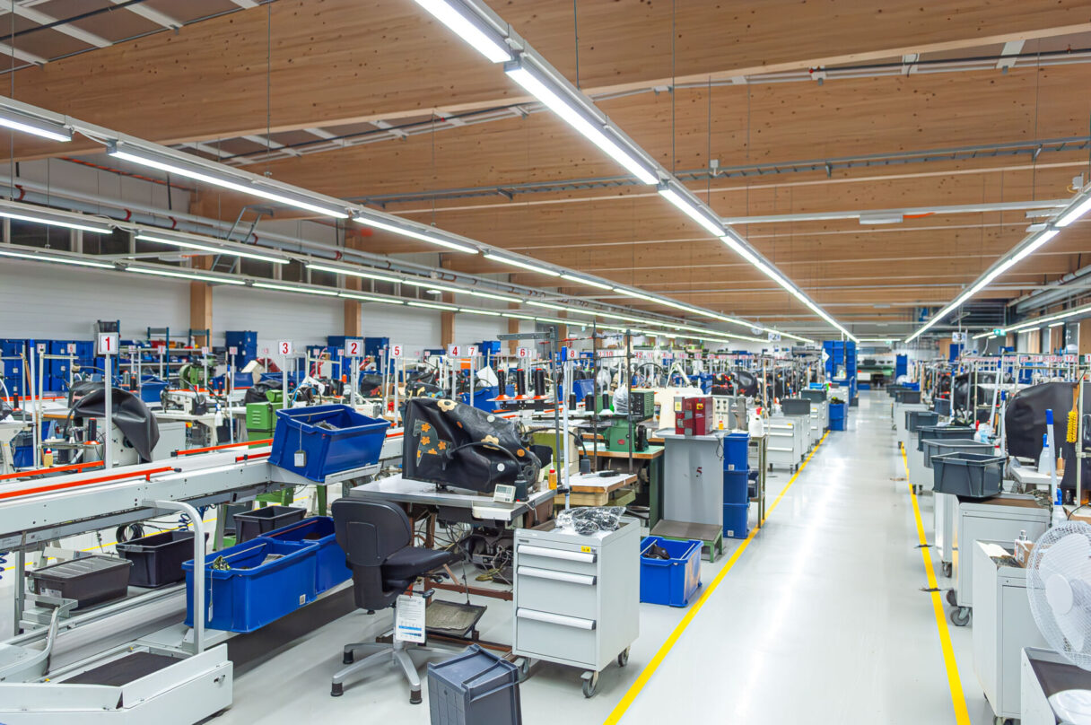 Hallivalaistus: Sievin Jalkineella Purson SNEP-valaisimet | Purso